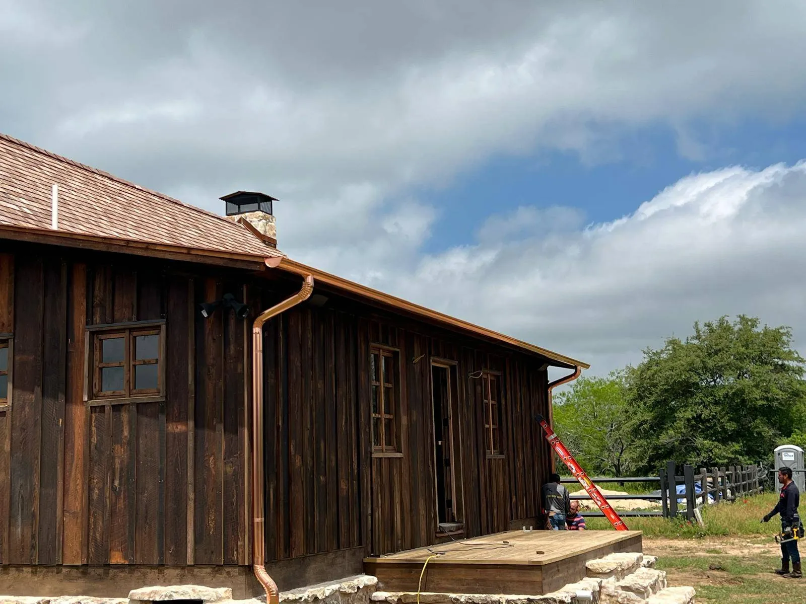 G&J Seamless Gutters | Expert Gutter Installation & Repair in Central Texas